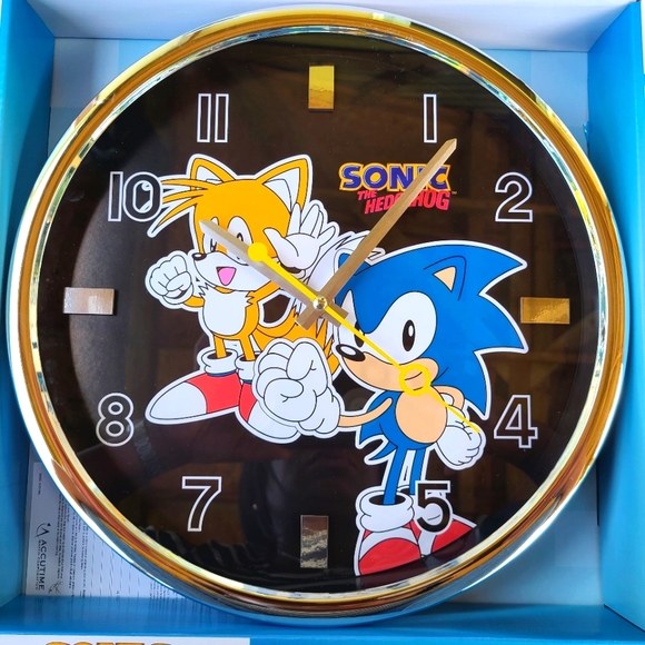 Accutime Watch Corp | Other | Sonic The Hedgehog Frame 95 Inches Wall ...